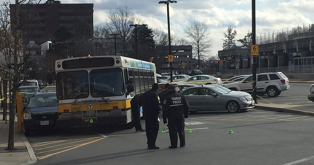 MBTA Worker Killed In Car Crash Involving MBTA Bus In Quincy - CBS Boston