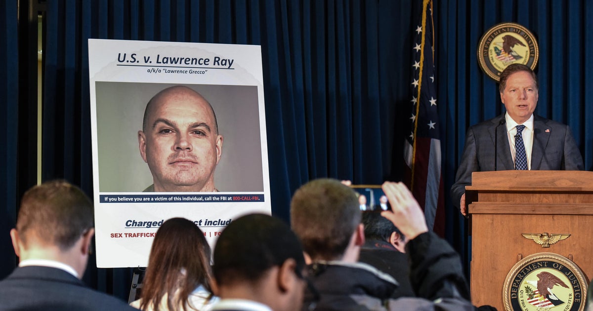 Opening statements begin in trial of Lawrence Ray, accused of luring ...