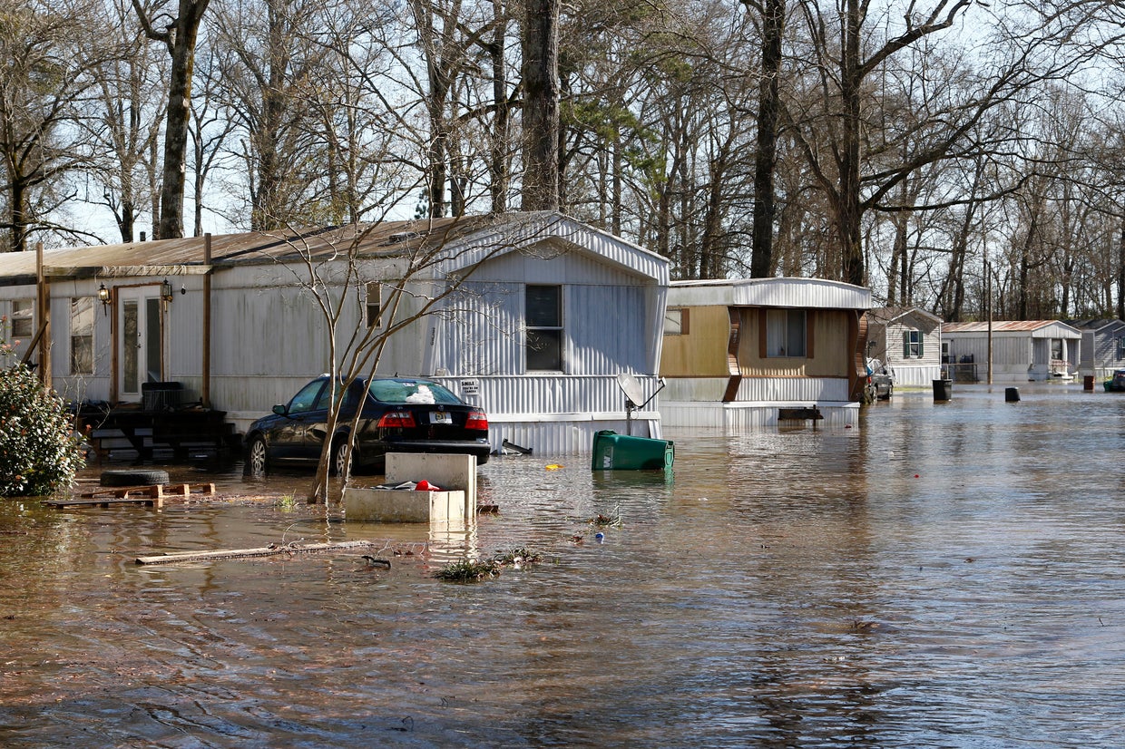 Flooding in Jackson Mississippi Pearl River prompts mandatory ...