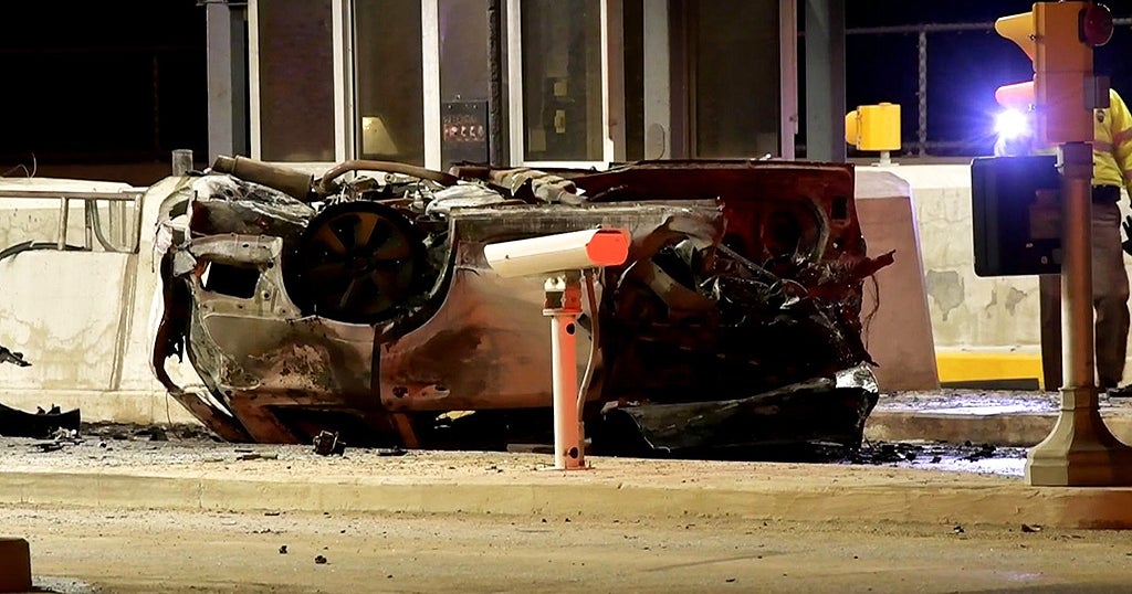 Driver Killed In Hooksett, New Hampshire Toll Booth Crash - CBS Boston