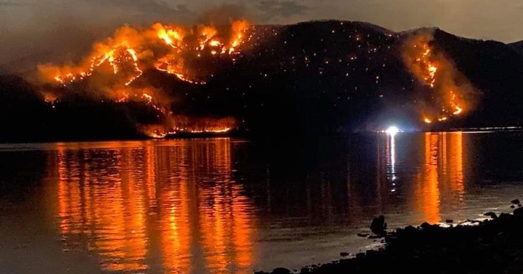 Crews Battle Massive Brush Fire At Popular Upstate Hiking Area - CBS ...