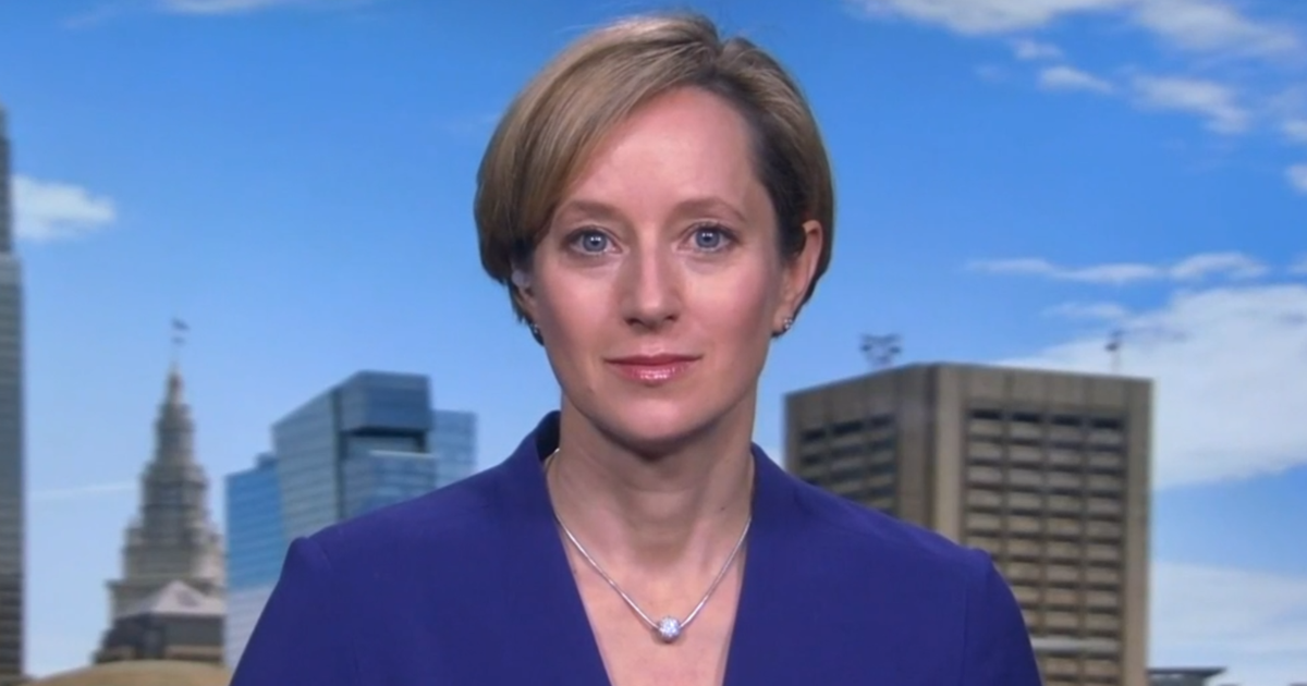 Psychologist shares tips on managing coronavirus anxiety - CBS News