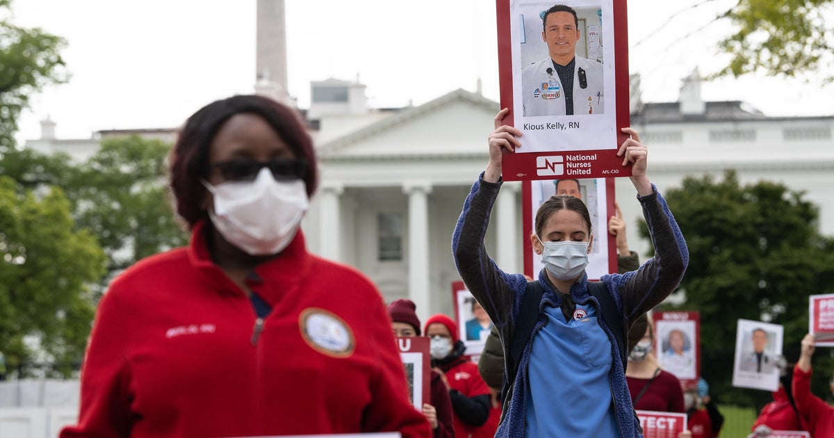 Nurses protest unsafe conditions in front of White House - CBS News