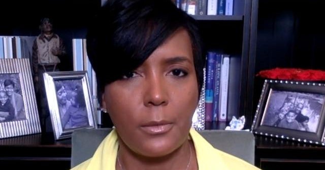 Atlanta mayor on governor's decision to start reopening Georgia - CBS News