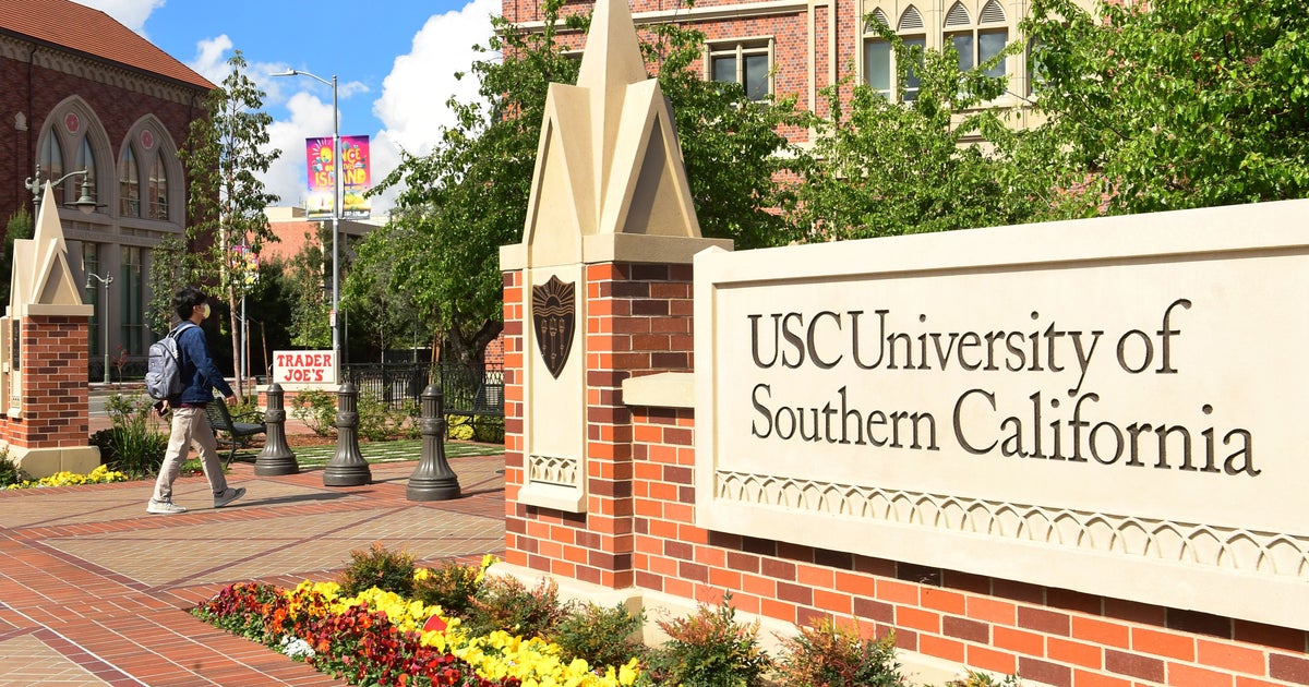 Former USC Admissions Official Pleads Guilty To Federal Fraud Charge ...