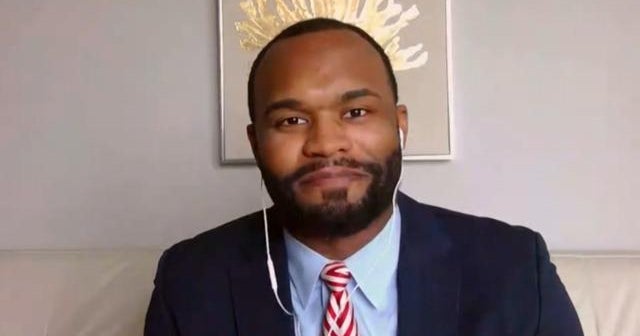 Former NFL player now a doctor treating coronavirus patients - CBS News