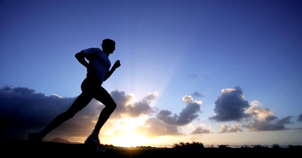 Teacher Running More Than 50 Miles To Visit Each Student At Their Homes ...