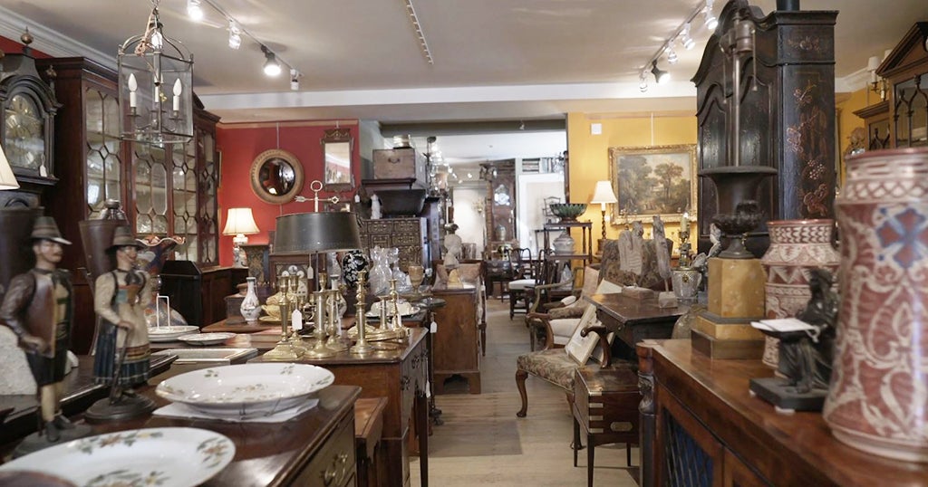 New England Living: The Art Of Antiquing In 'America's Antique Capital ...