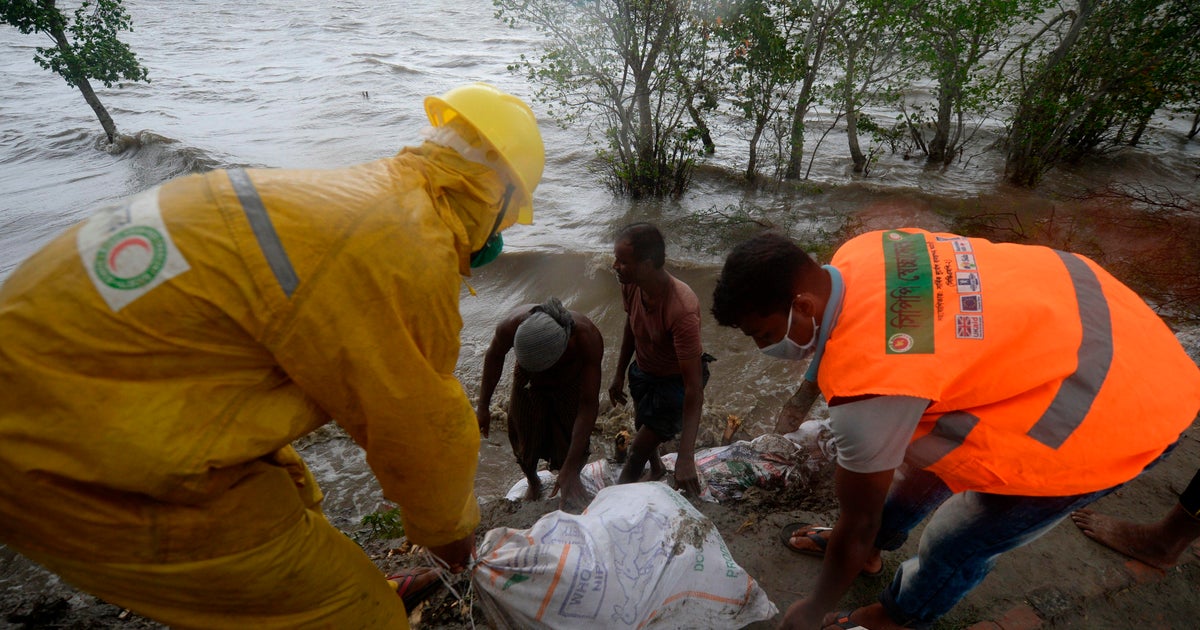 Cyclone Amphan hits India, causes first death in Bangladesh today ...