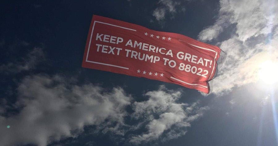 Trump campaign flying "Keep America Great" aerial banners Memorial Day ...