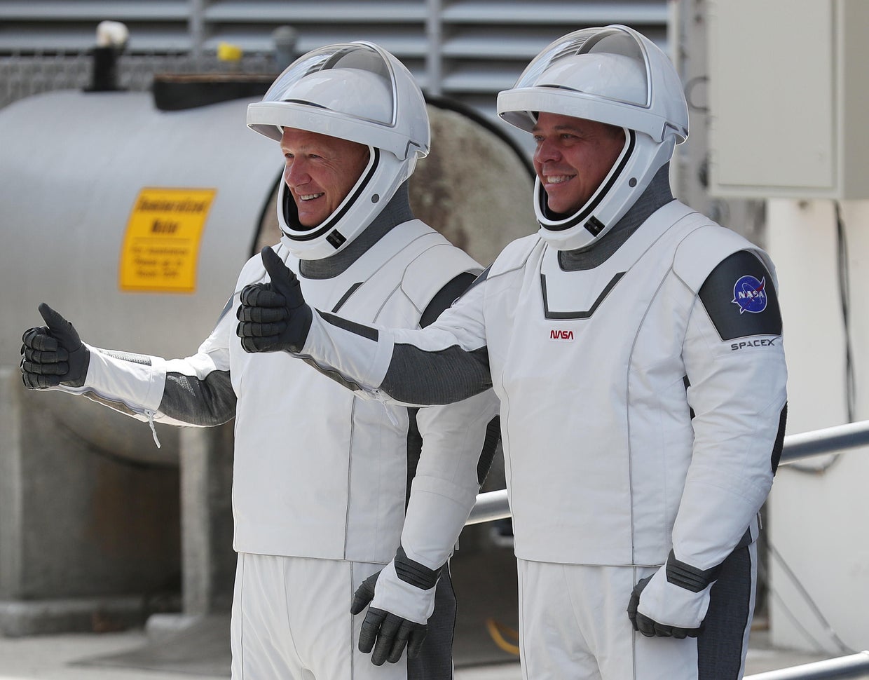 SpaceX Crew Dragon chalks up picture-perfect docking at International ...