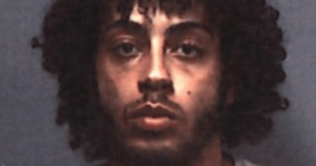 Man Charged With Fleeing Police At South Shore Plaza - CBS Boston