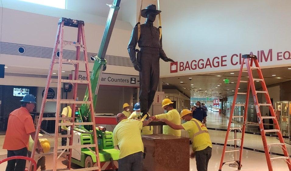 Texas Ranger Statue Removed At Dallas Love Field - CBS Texas