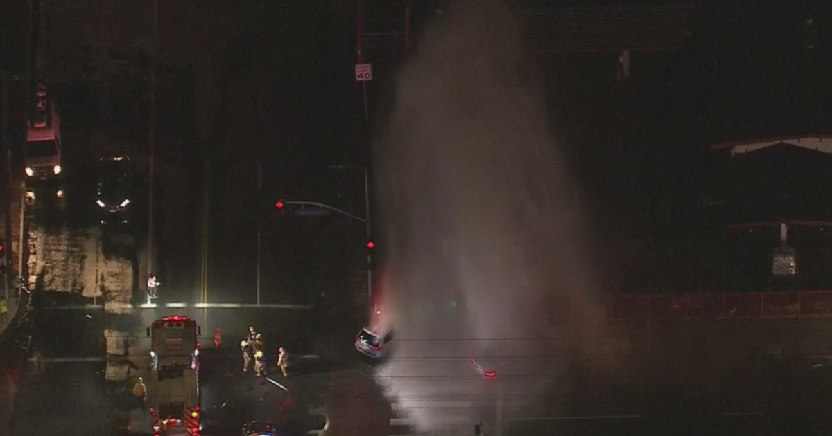 Fire Hydrant Crash Causes Geyser In Northridge, Leaves 1 Injured - CBS ...