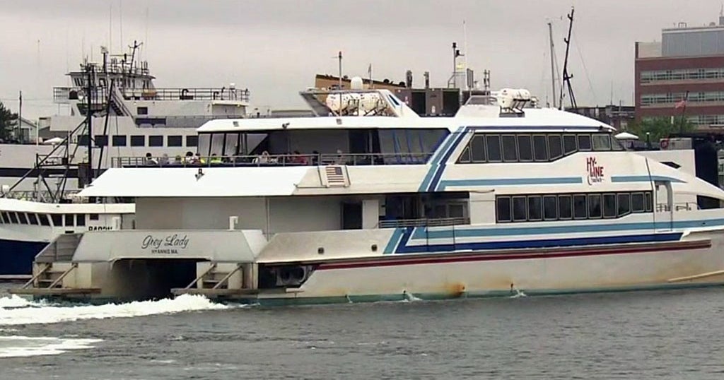 Man Who Fell Overboard Rescued By Nantucket Ferry Cbs Boston