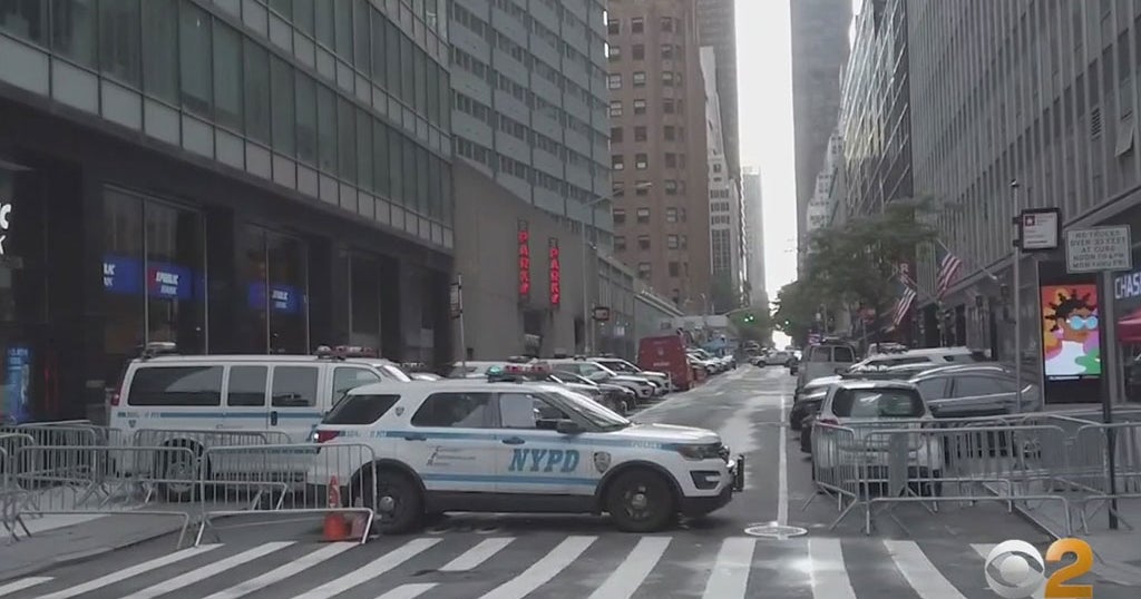Streets Surrounding NYPD Precincts Remain Barricaded Even As Protests ...