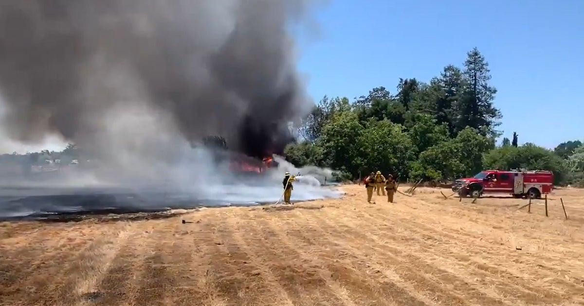 2-Alarm Vegetation Fire Burns In Santa Rosa Neighborhood - CBS San ...