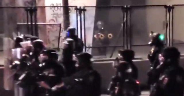 Federal officers to withdraw from Portland - CBS News