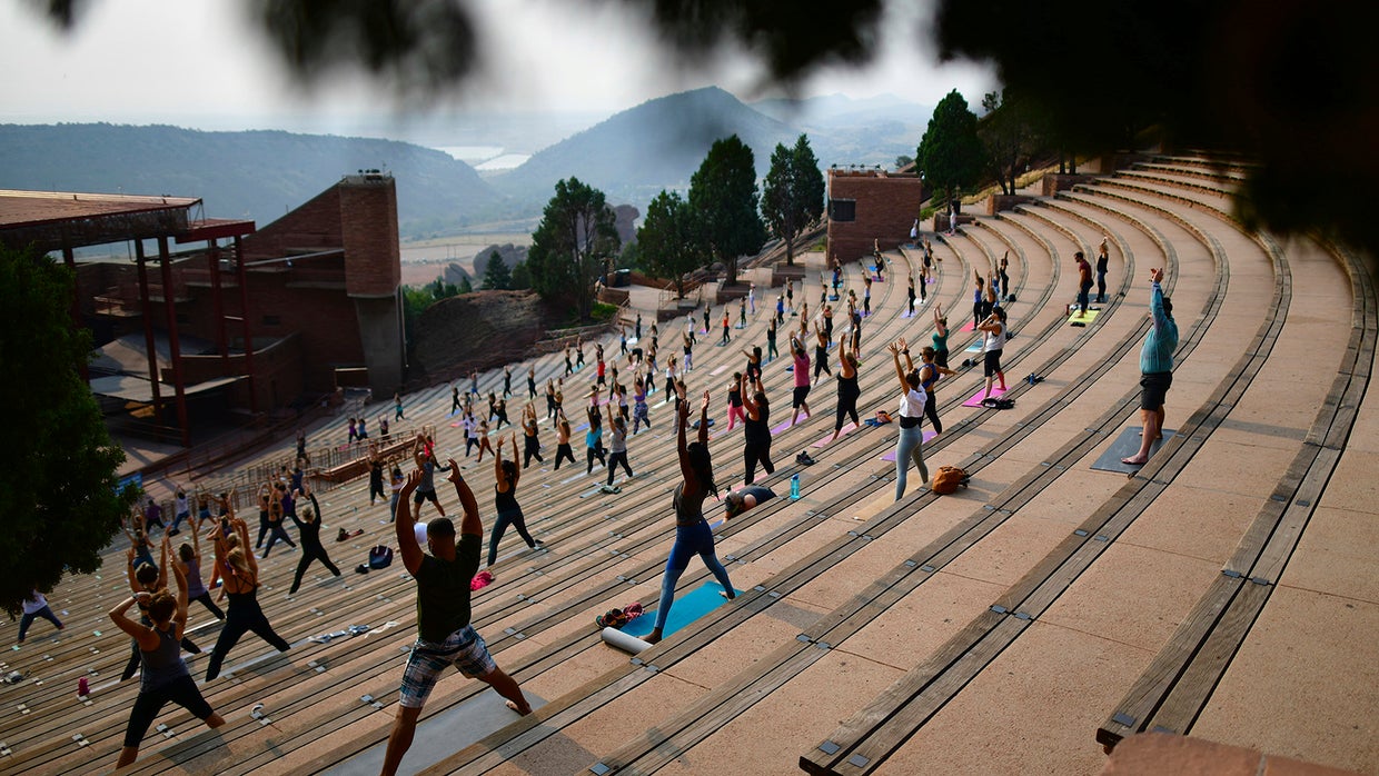 'Yoga On The Rocks' Returns To Red Rocks This Summer - CBS Colorado
