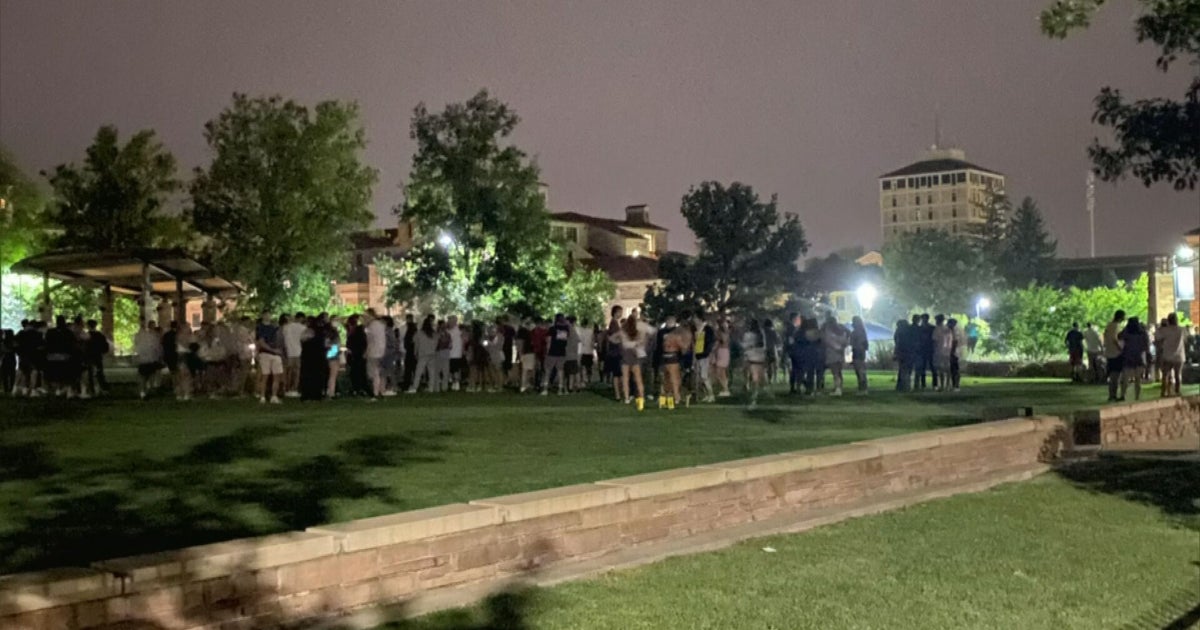 Photos Show CU Boulder Students Partying Outside: 'No Masks, 30 Or More ...