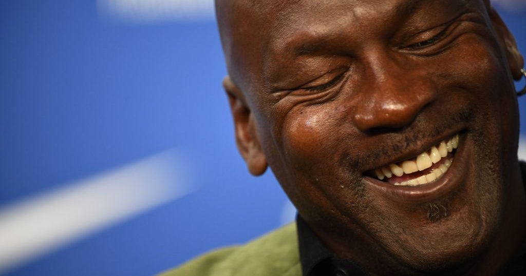 Michael Jordan gives $10M to Make-A-Wish for his birthday - CBS Chicago