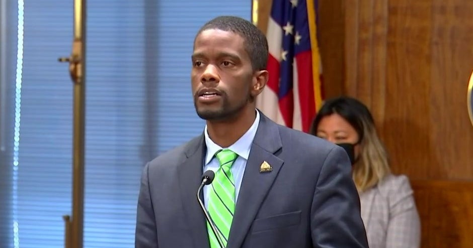 Mayor Carter Signs Executive Order For Pilot Program Giving Struggling ...