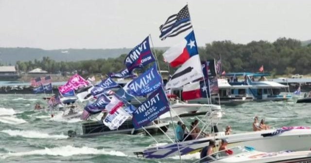 Boats sink during Trump parade in Texas - CBS News
