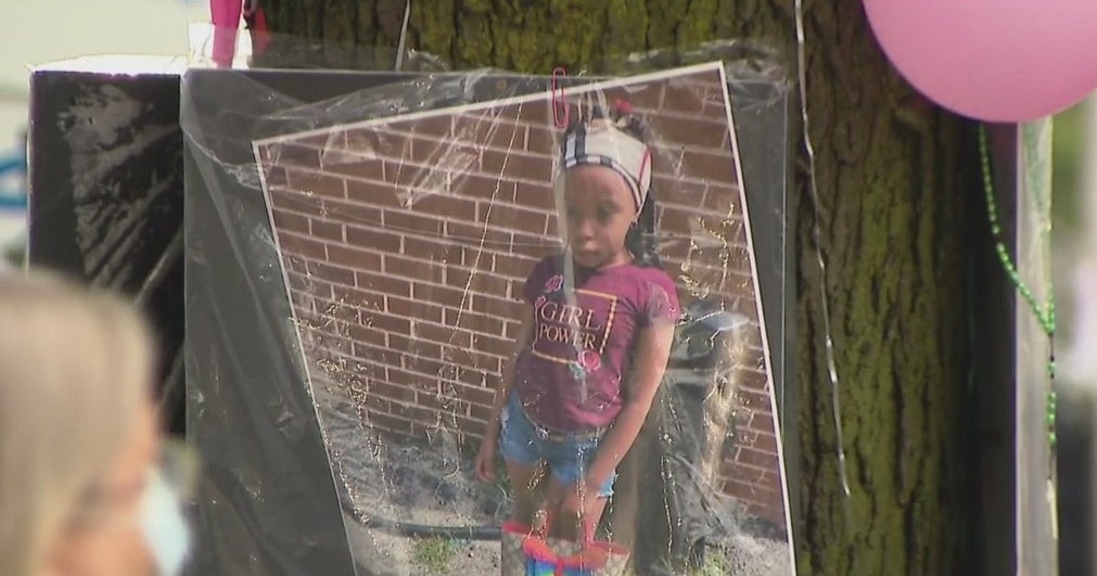 Crowd Turns Out To Mourn 8-Year-Old Dajore Wilson, Demands Change And ...