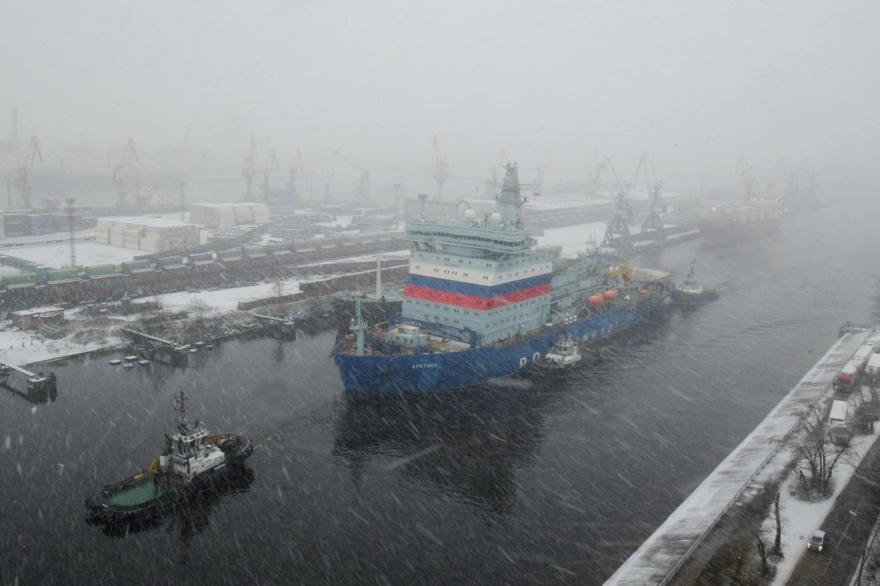 Russian tanker cuts a previously impossible path through the warming ...