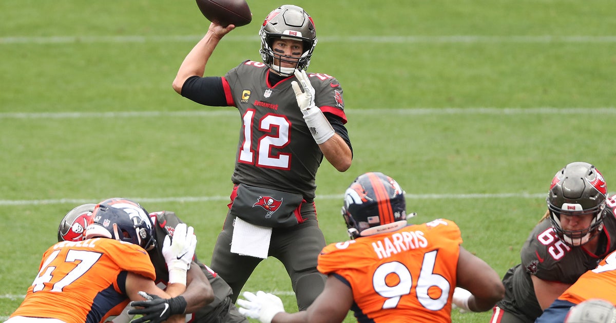 Buccaneers 28, Broncos 10