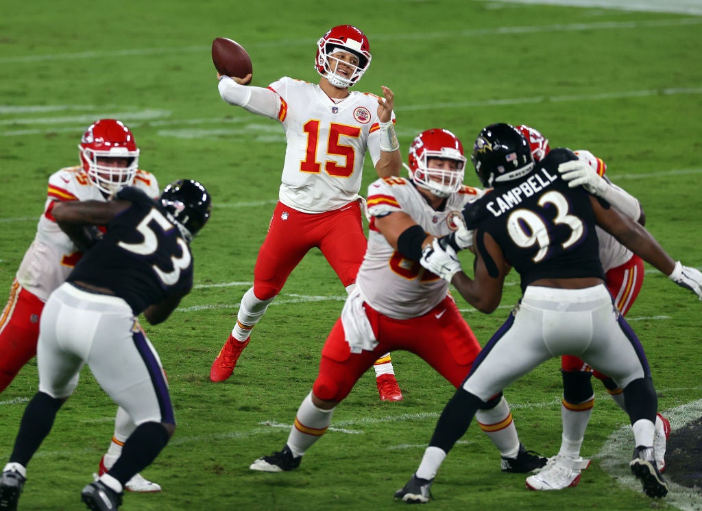 PHOTOS: Chiefs Defeat Ravens 34-20