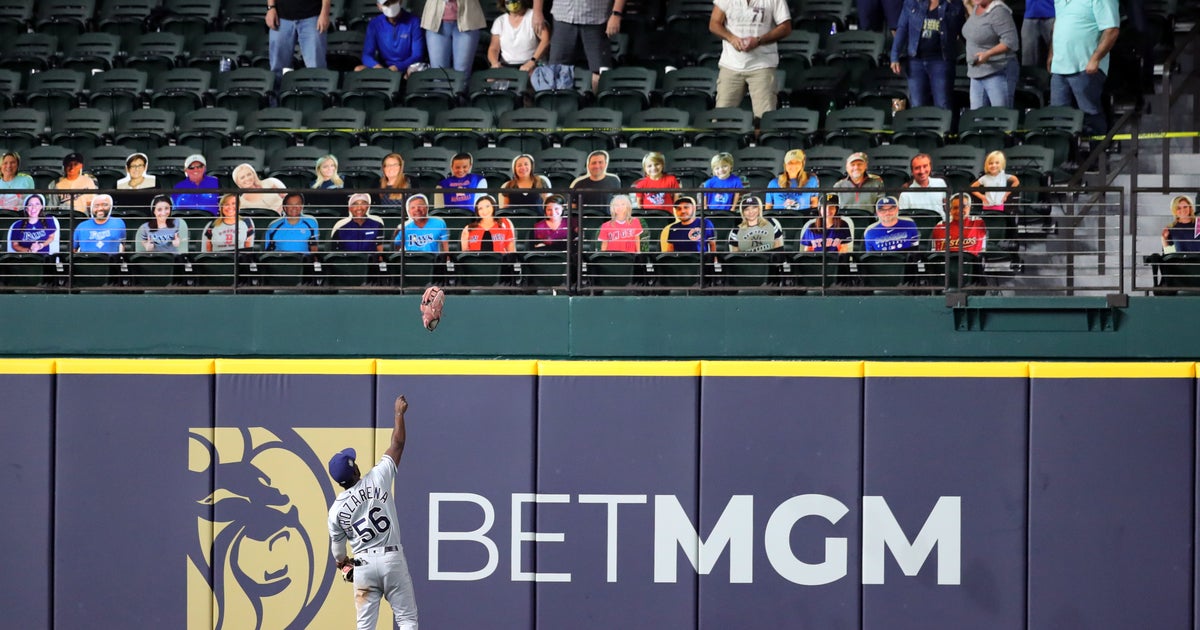 WATCH: Fan Caught Will Smith's World Series Home Run Ball, Threw His ...