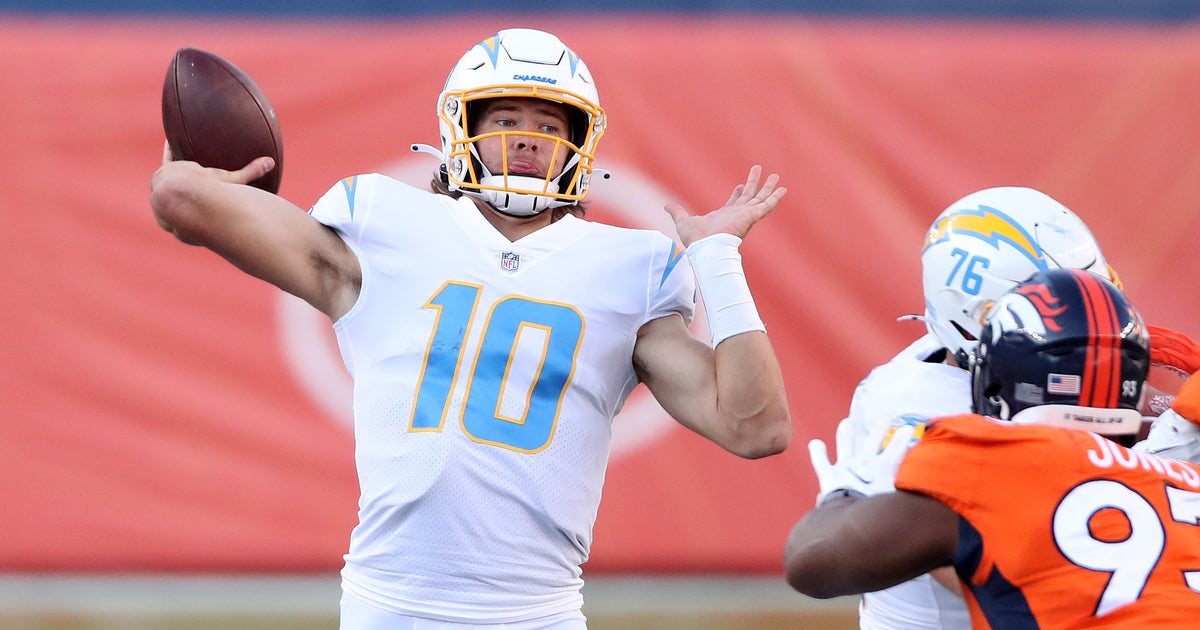Chargers' Justin Herbert First Passer In NFL History With Over 1,500 ...