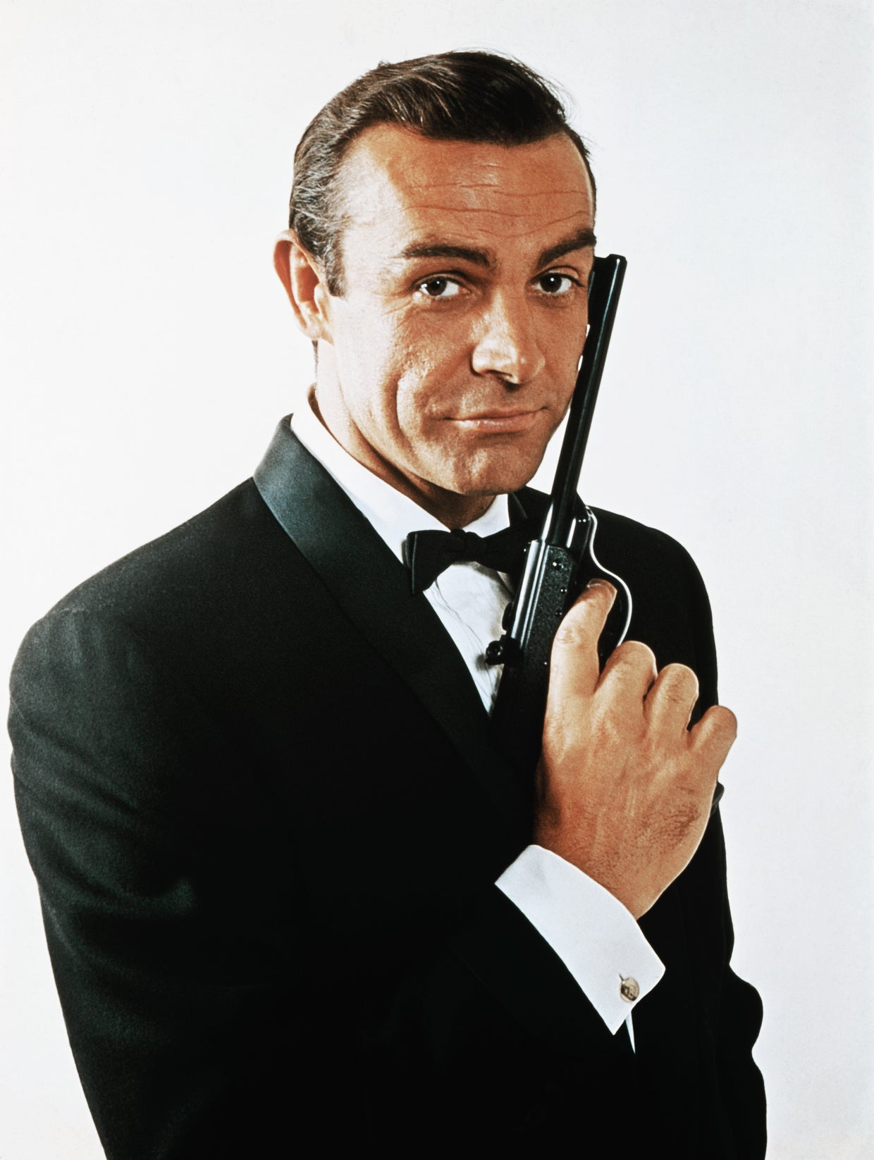 Iconic 'James Bond' Actor Sean Connery Dies At Age 90 - CBS Los Angeles