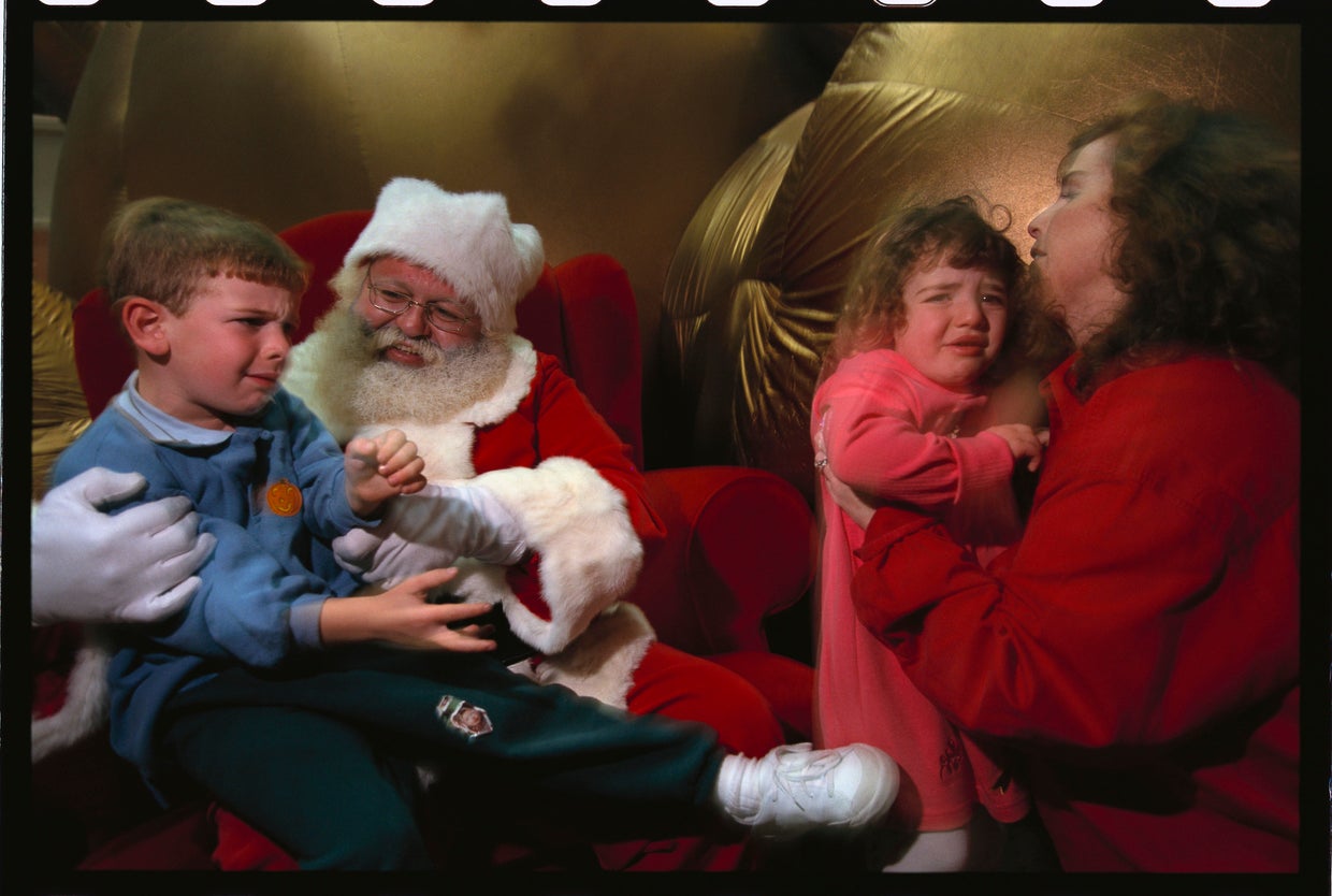 Awkward mall Santa photos