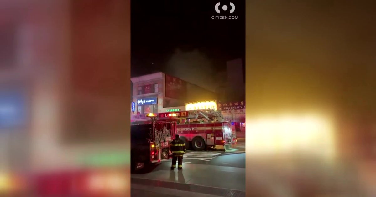 4-Alarm Fire Tears Through Commercial Building In Flushing, Queens ...