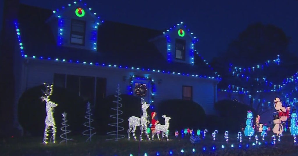 COVID During Christmas: Some Mass. Families Get Early Start On Buying ...