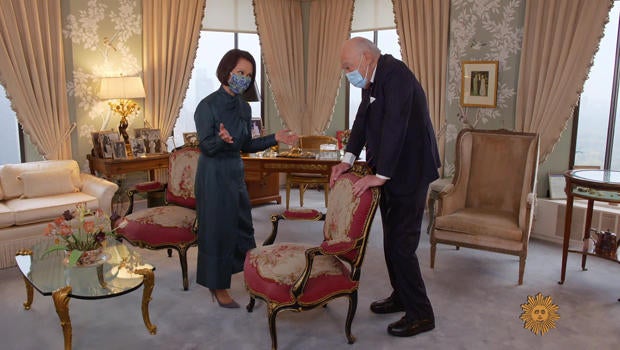 Leonard Lauder on Estée Lauder's family business - CBS News