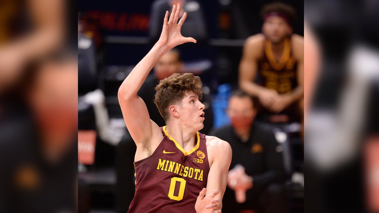 Robbins Helping Gophers Keep Up With Crowd Of Big 10 Big Men - CBS ...