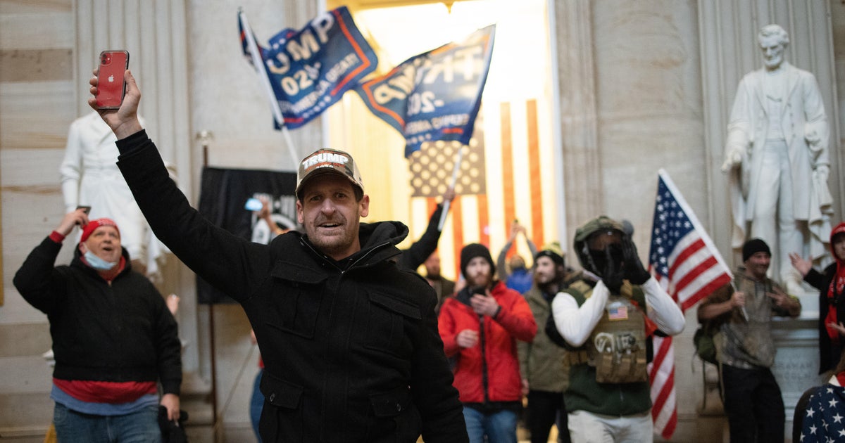 Lawmakers vow to finish counting electoral votes after assault on ...