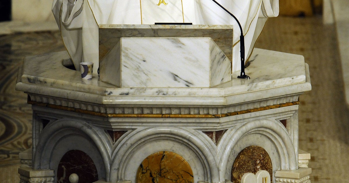 Priest Who Spoke At Sen. Kennedy's Funeral Pleads Not Guilty To Rape ...