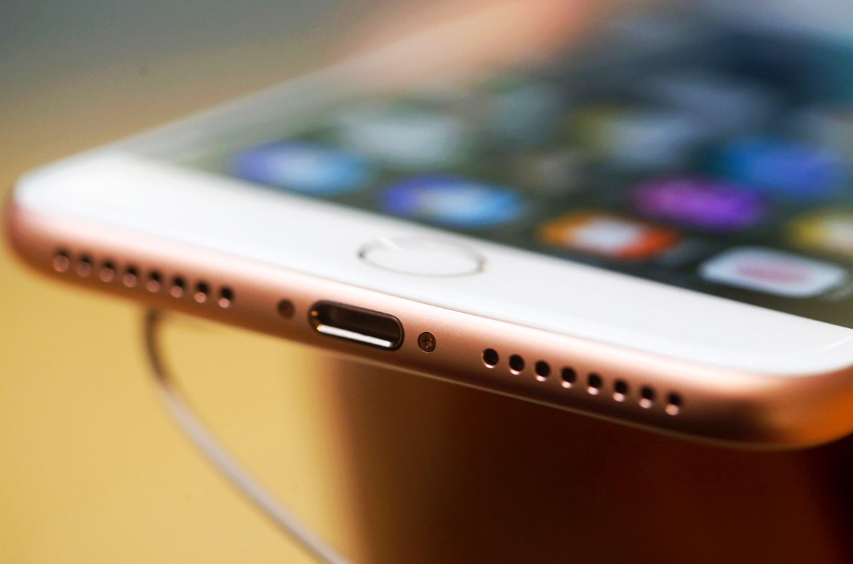 How manufacturers make it impossible to repair your electronics - CBS News