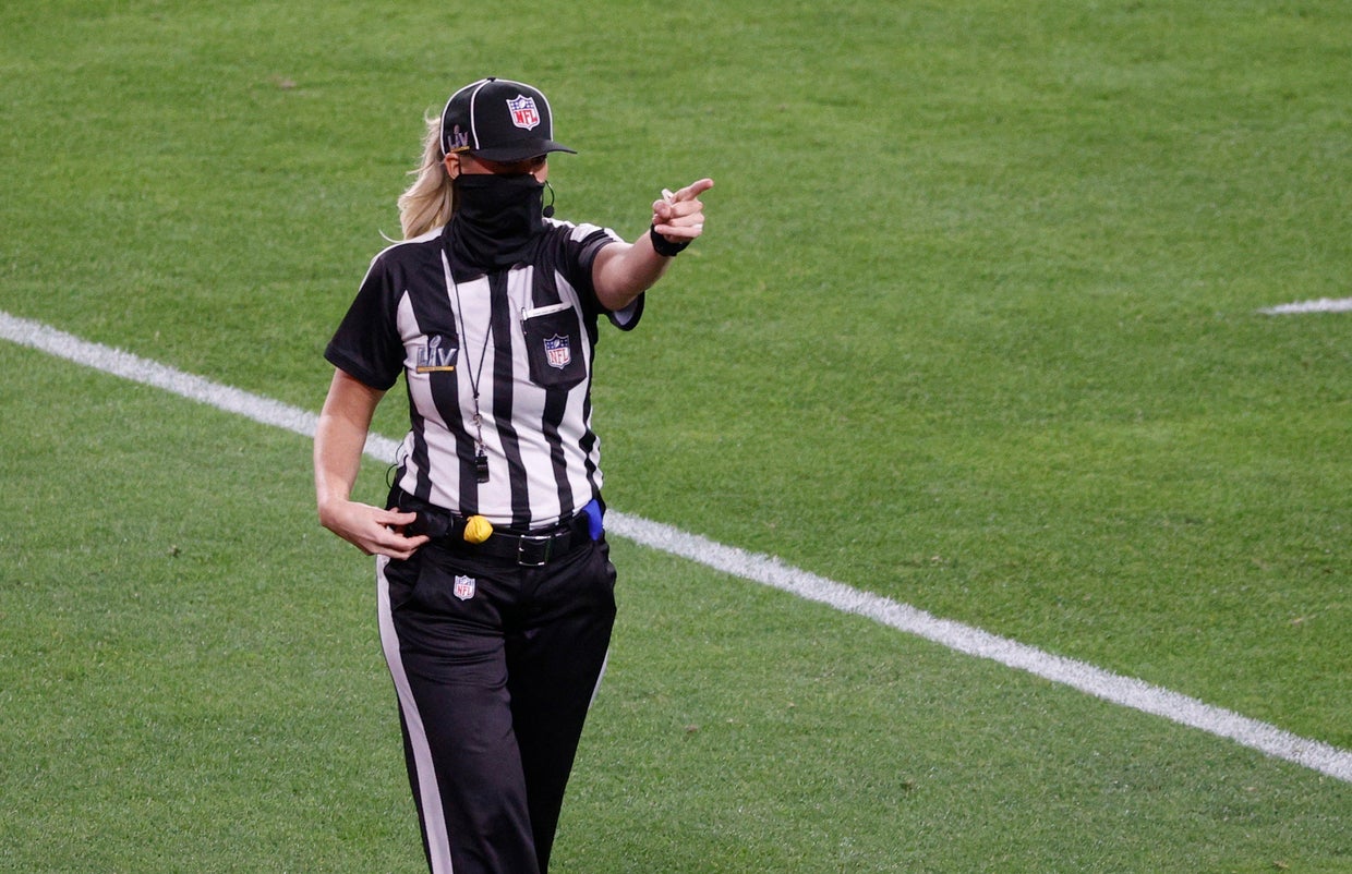 Sarah Thomas on "falling in love" with officiating football and being ...