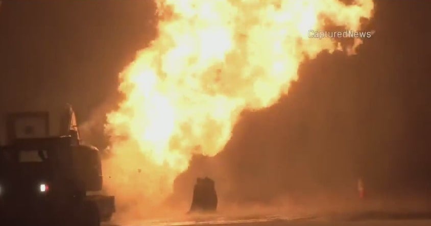 Highland Park Gas Main Break Causes Huge Fire That Burns For Hours ...