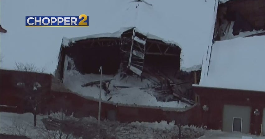Roof Collapses At Vacant Building in South Shore - CBS Chicago