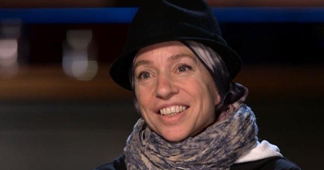 Singer Ani DiFranco on career, new album "Revolutionary Love" - CBS News