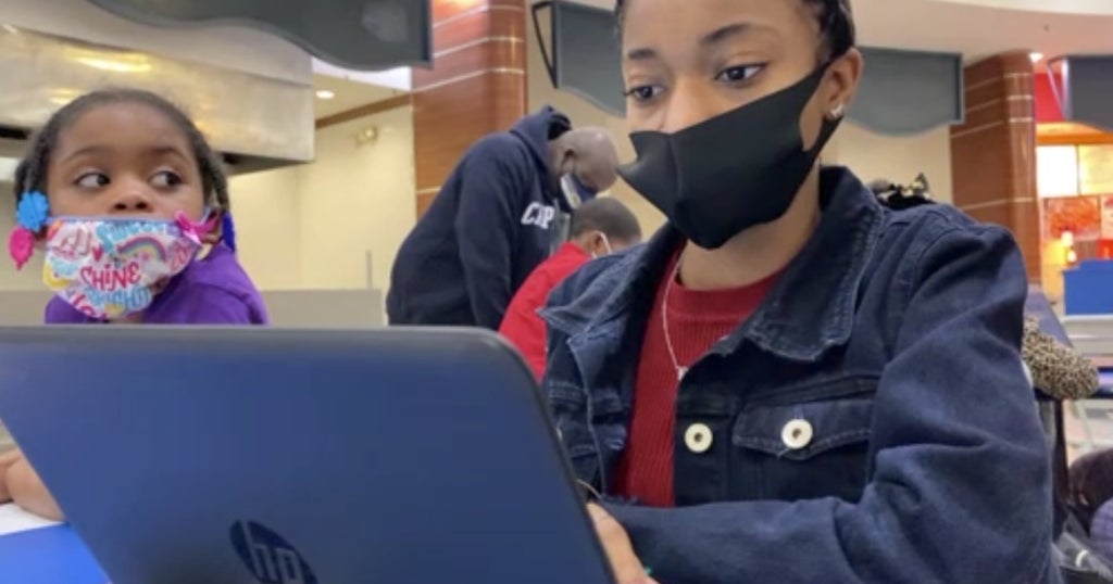 Empty Mall Food Court Turned Into Classroom To Help Students With ...