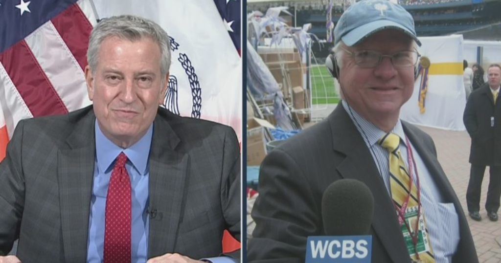 City Hall Staff, Reporters Congratulate WCBS Newsradio 880's Rich Lamb ...