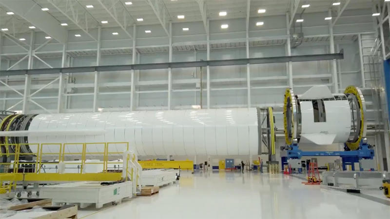 Maiden Flight Of Blue Origins New Glenn Rocket Now Targeted For Late