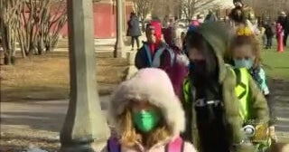 CPS Middle School Students Returning To Classrooms Monday - CBS Chicago